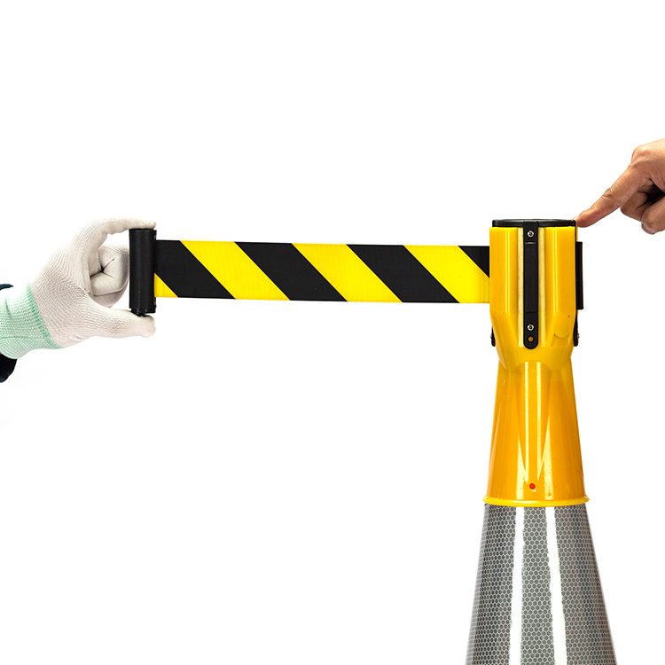 red traffic cone & accessories-Grandchess Daoan