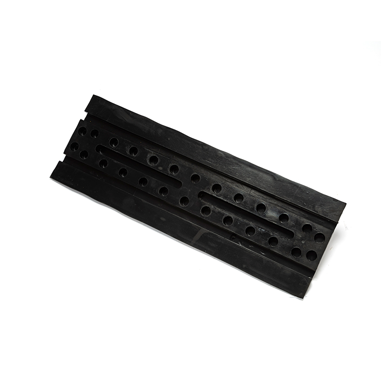 RS300 RUBBER SPEED HUMP/BUMP/RAMP from China manufacturer - Granchess Daoan